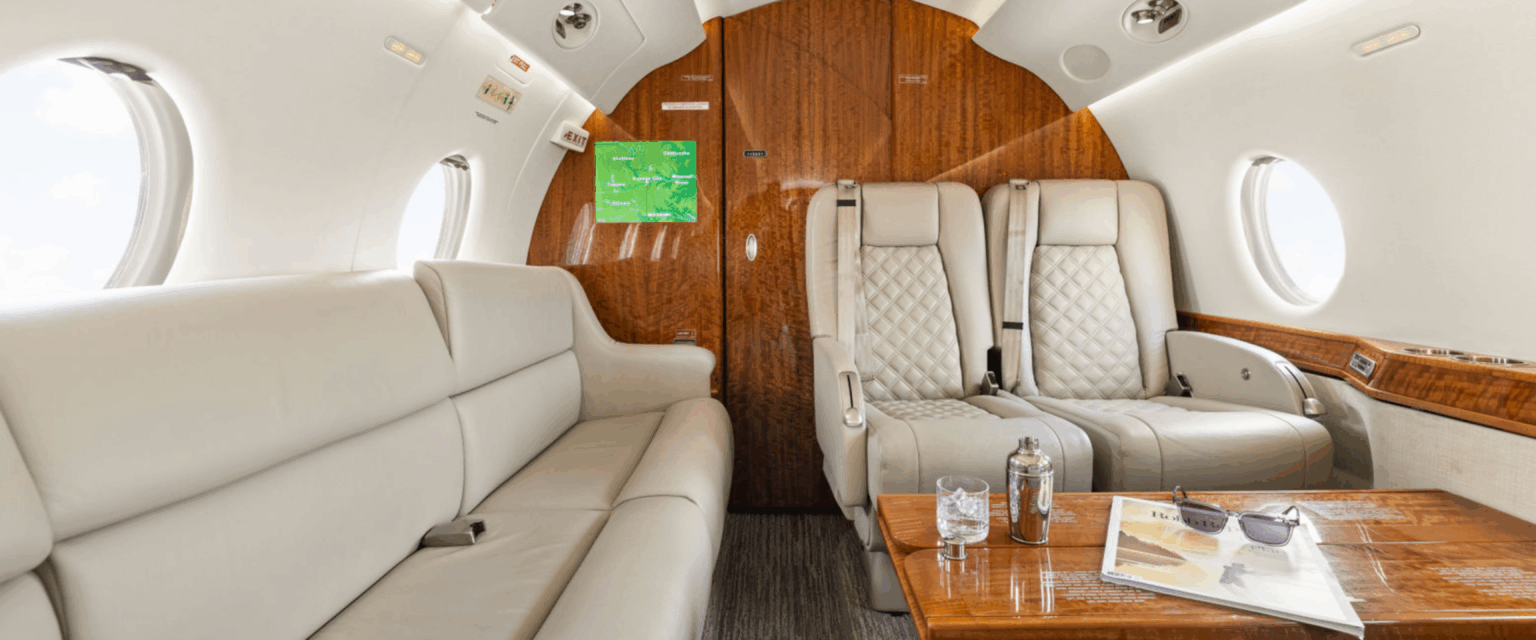 A Super-Midsize Contender: The Gulfstream G200 | holsteinaviation.com
